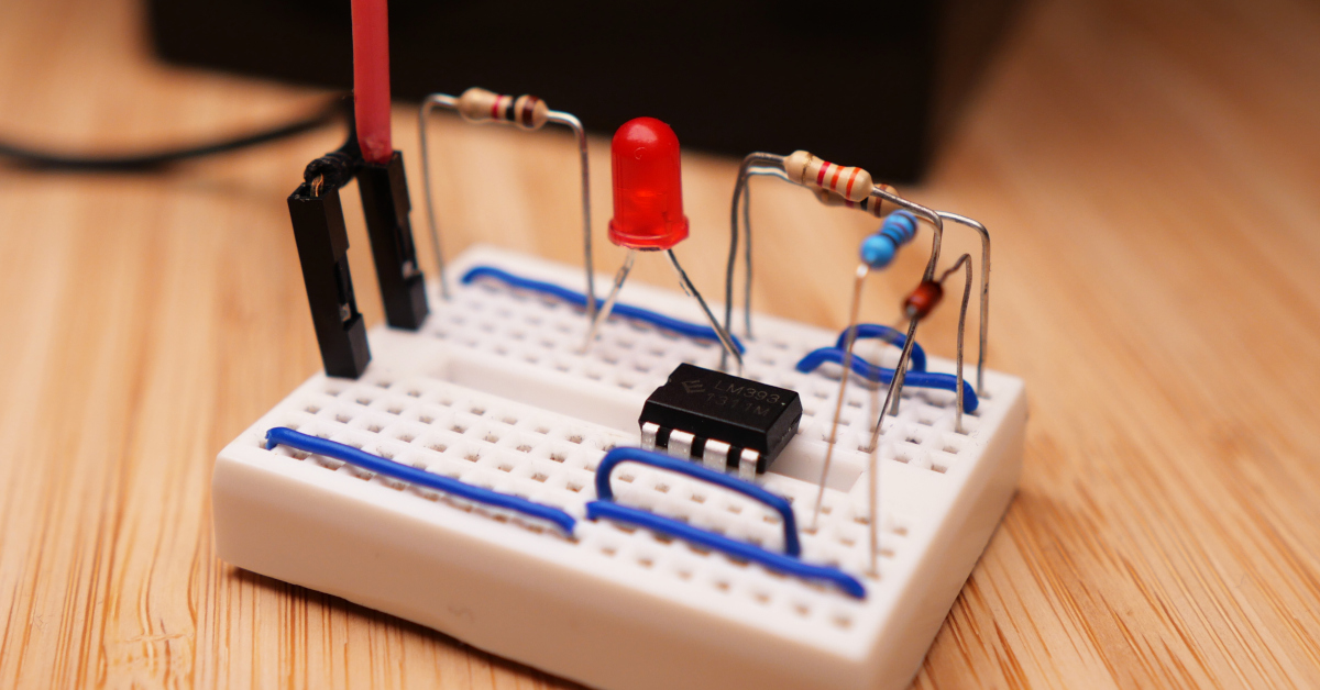 Zener Diode Low Voltage Alarm | DevXplained